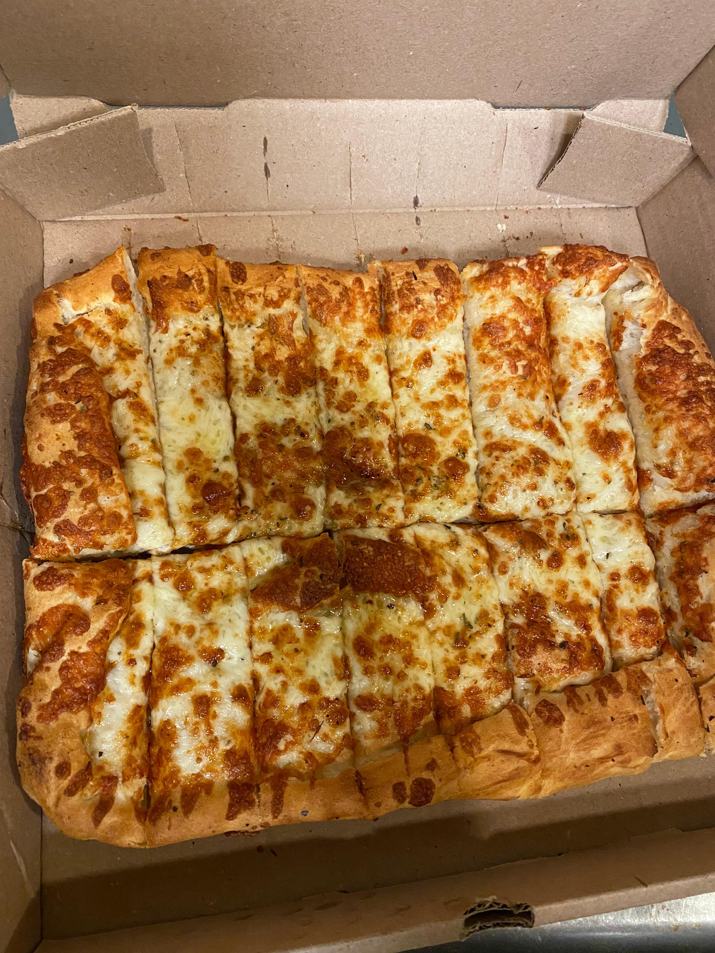 PT's Pizza Palace 129 Murrysville Rd - Cheesy Breadsticks