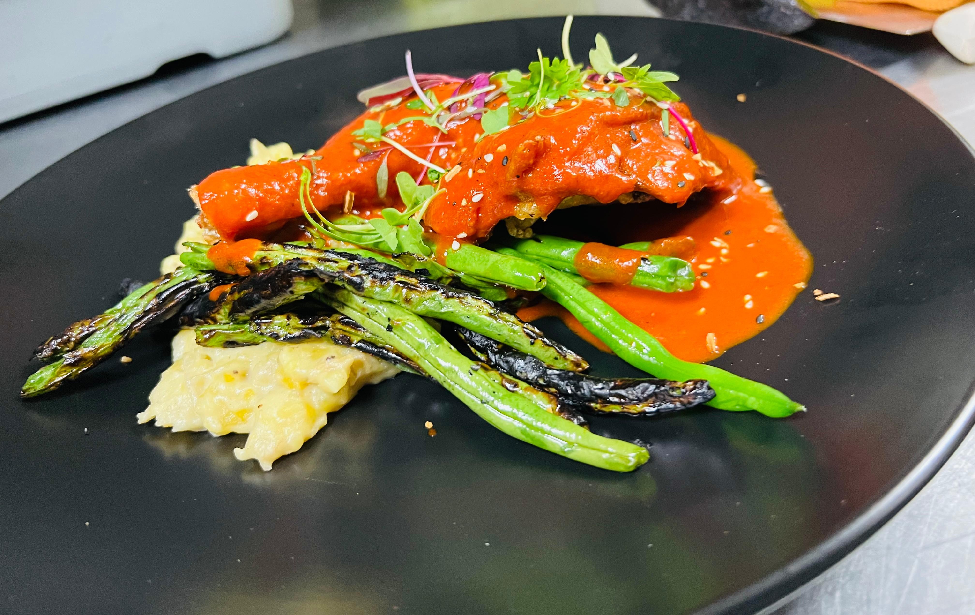 ConMaye Mexican Bar & Grill - Mole de mi Madre