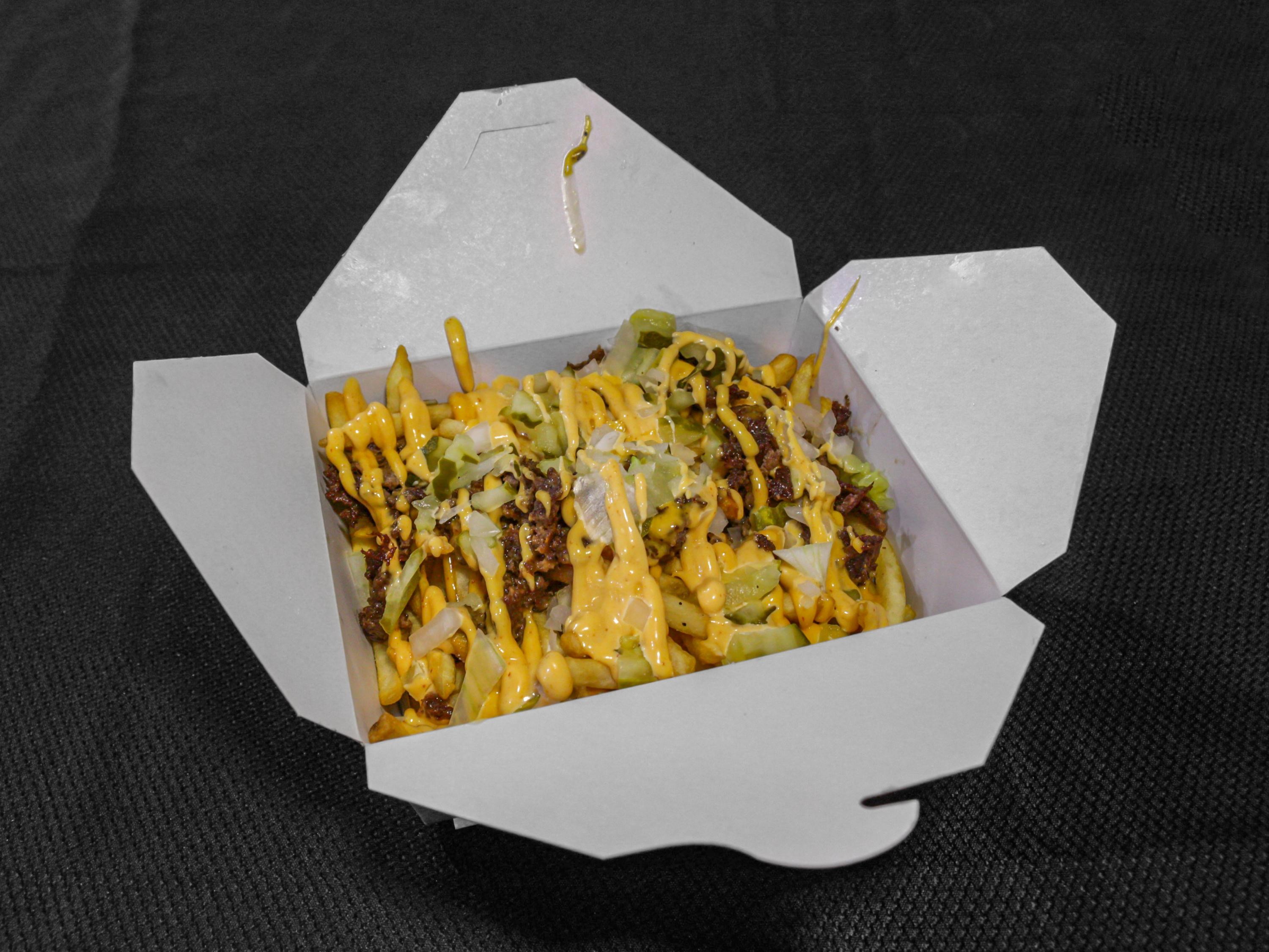 22725 Duke Street - Smash Fries