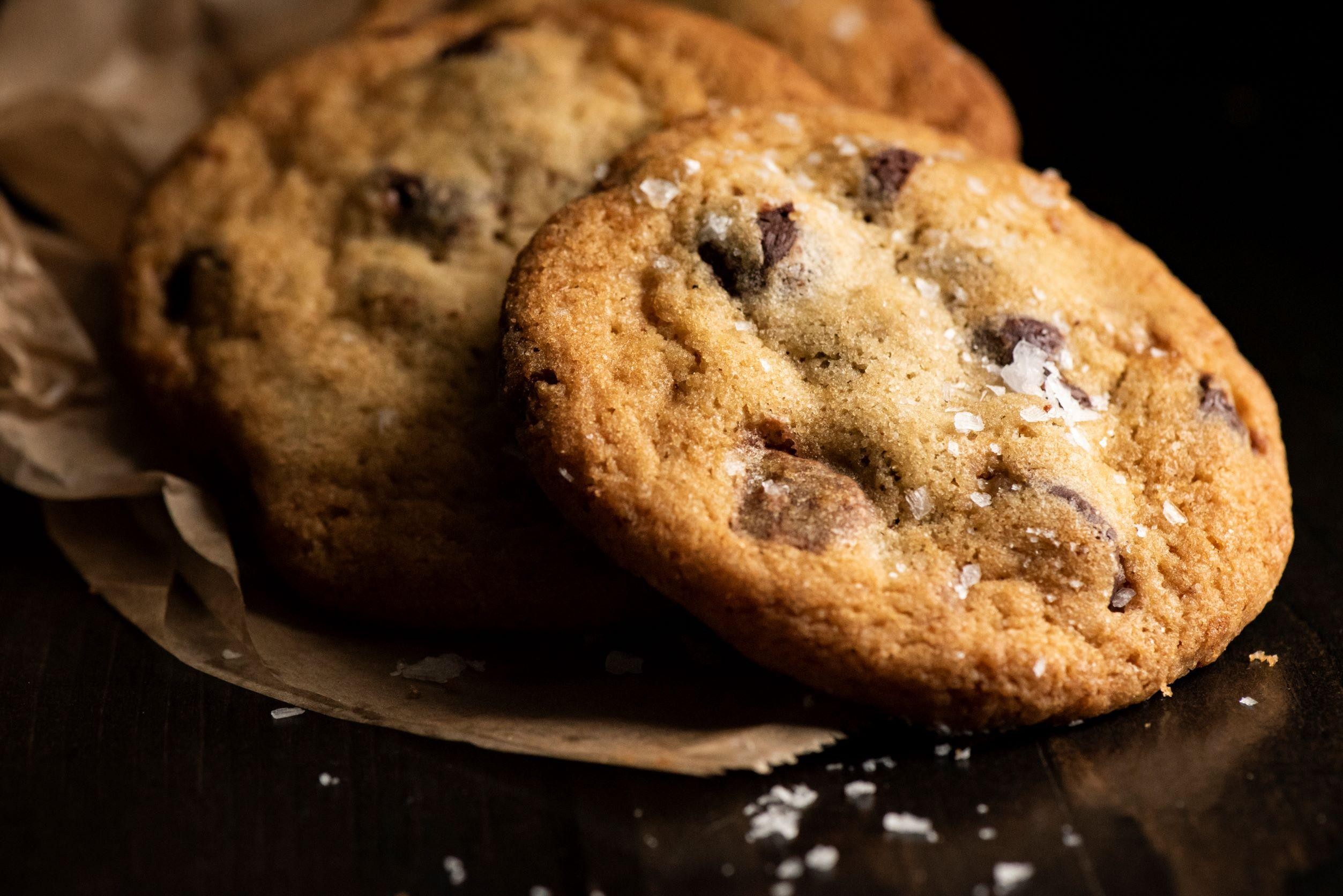 Sarah's on Main - 6 Chocolate Chip Cookies - Pack