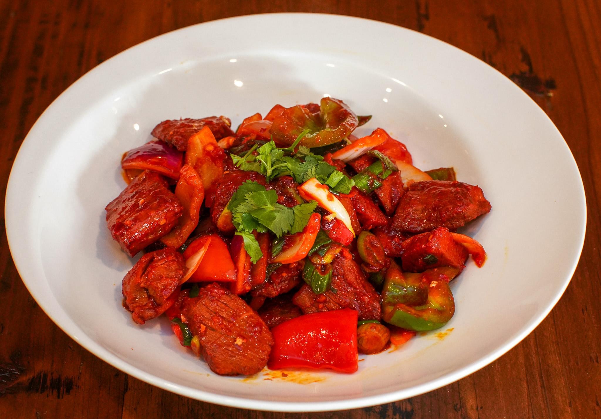 California Momo Kitchen 913 E Duane Ave