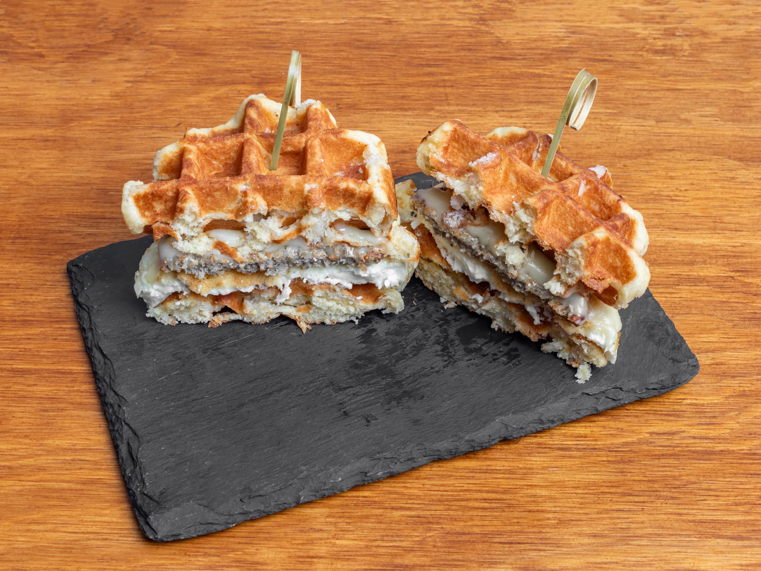 200 Concord Avenue - Waffle Supreme