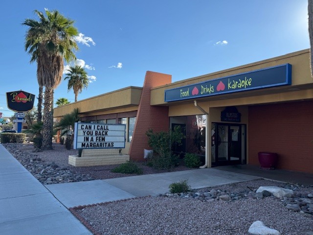 Bumsted's 1003 N Stone Ave | Toast