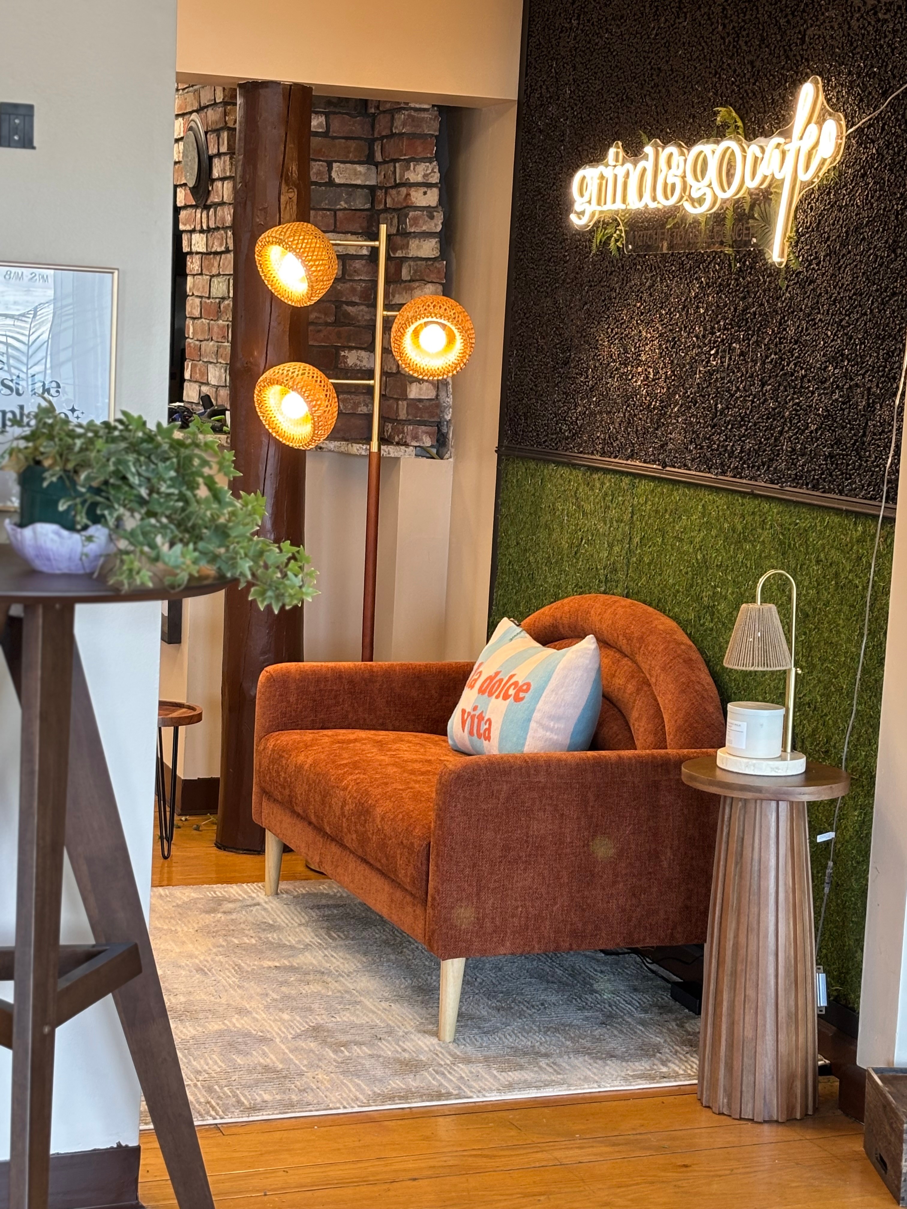 Grind and Go Cafe 68 Haverhill Road | Toast