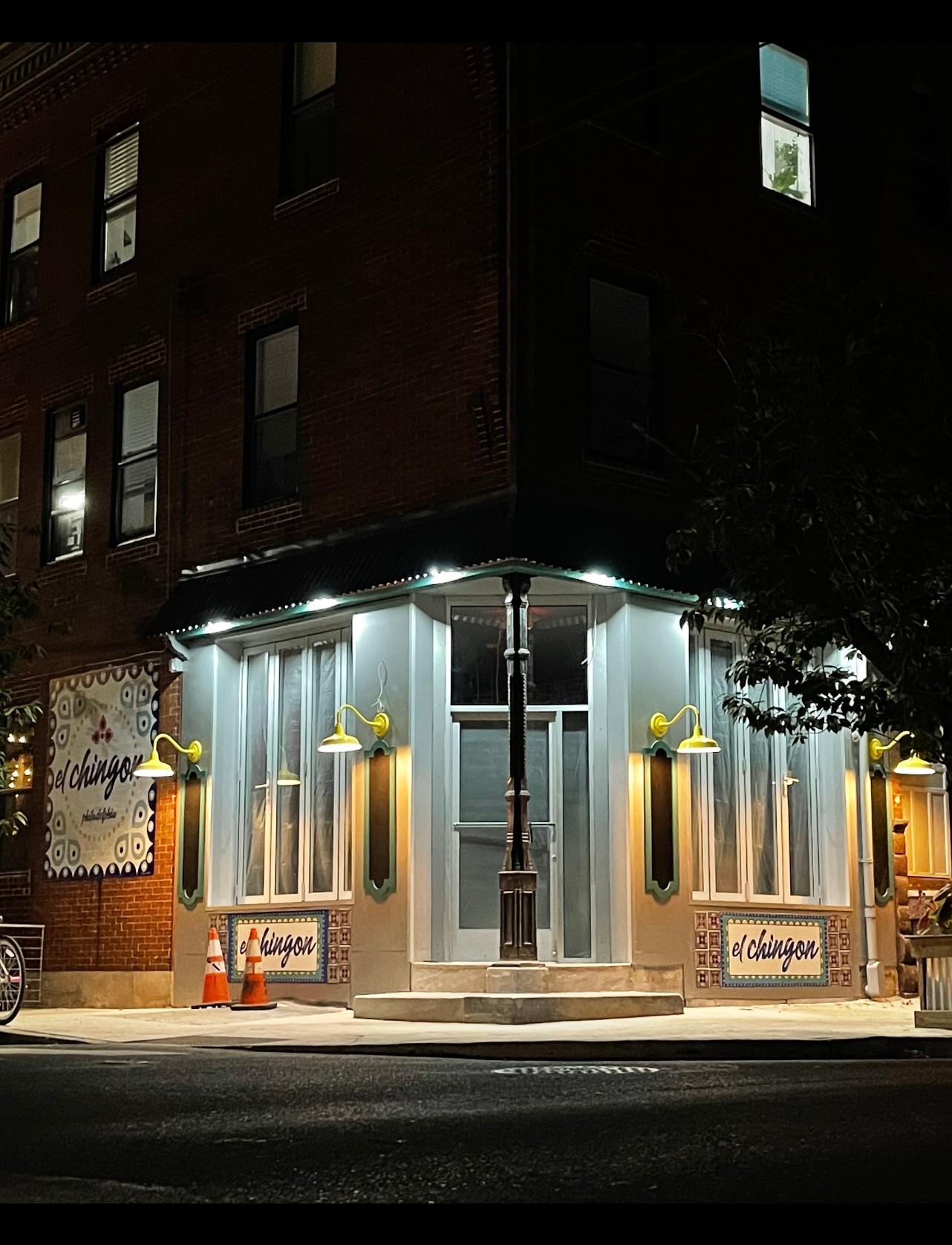 EL CHINGON PHILLY | Toast