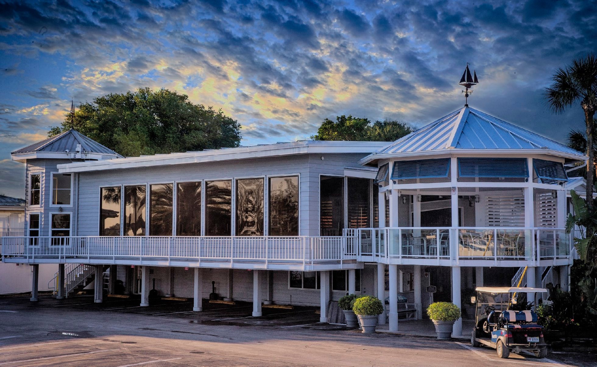 Crows Nest Restaurant & Tavern | Toast