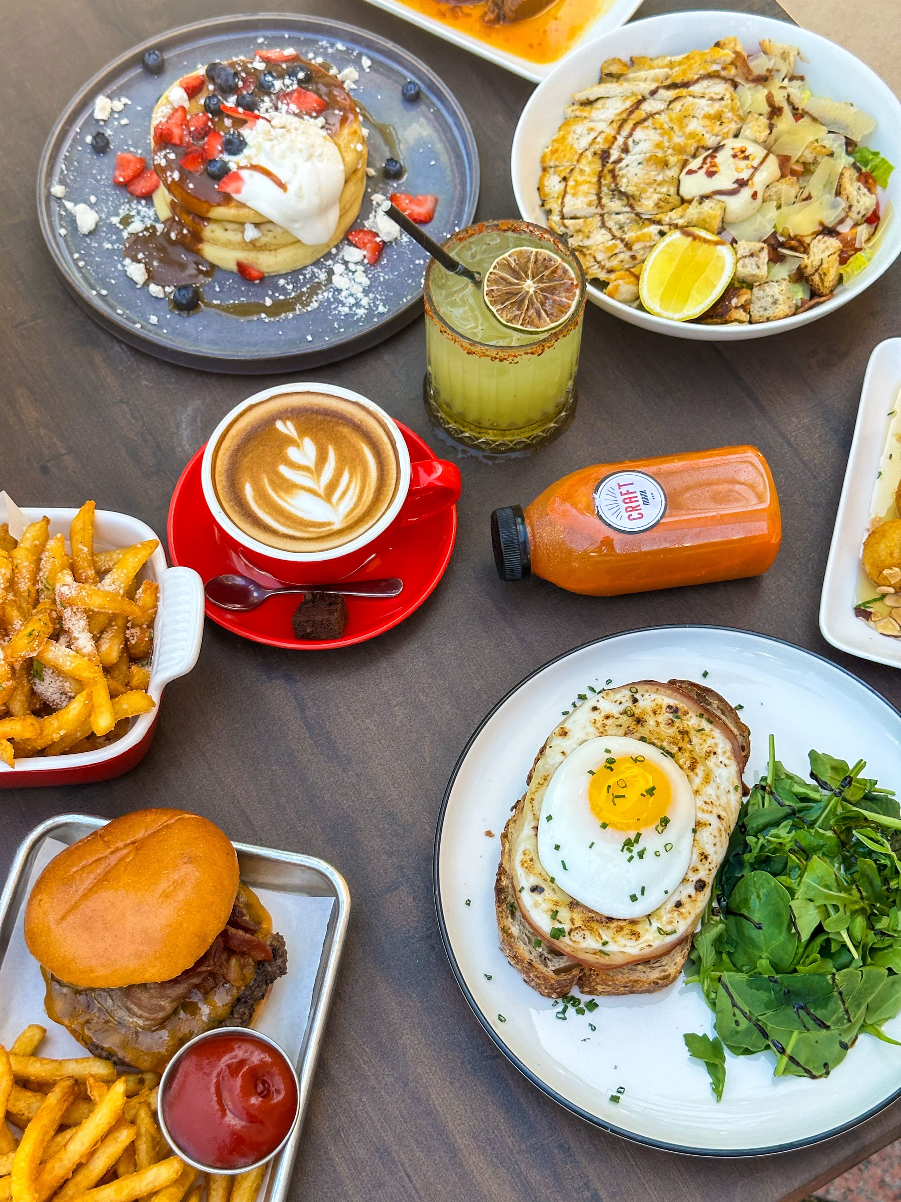 900 Biscayne Blvd, suite 101 B - Red/Green Pepper