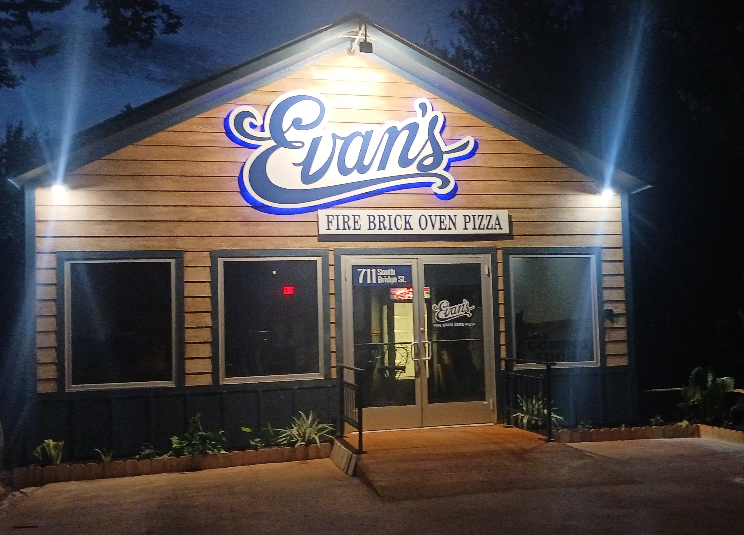 Evan's Pizzeria 711 South Bridge St. | Toast
