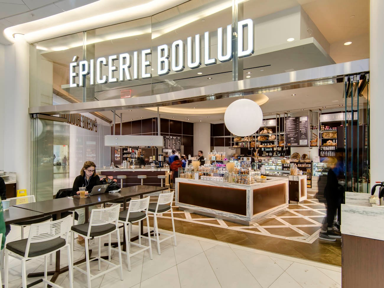 Epicerie Boulud WTC 185 Greenwich St LL 4000 - Salad Chicken Caesar
