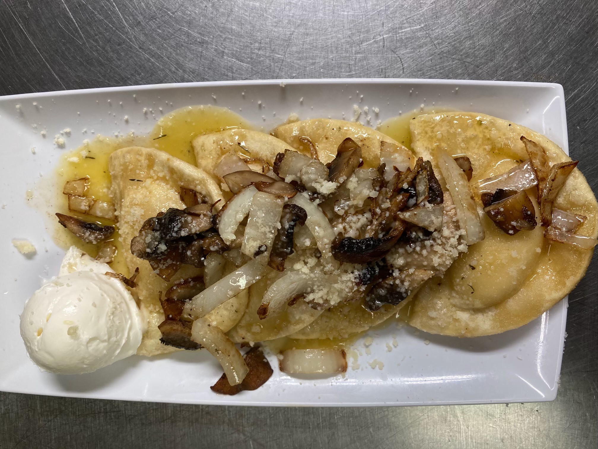 Gresso's Restaurant and Bar 961 S High St