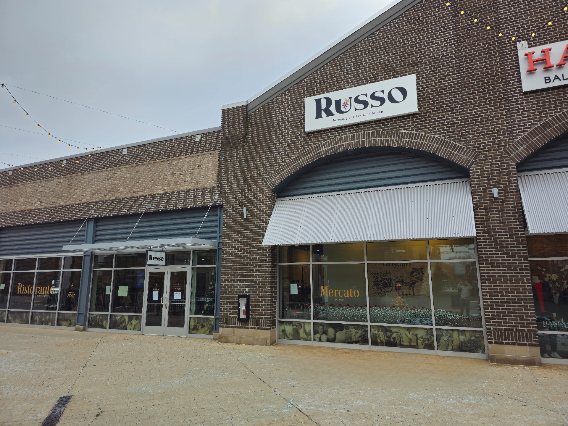 Tanger Outlets - Coke