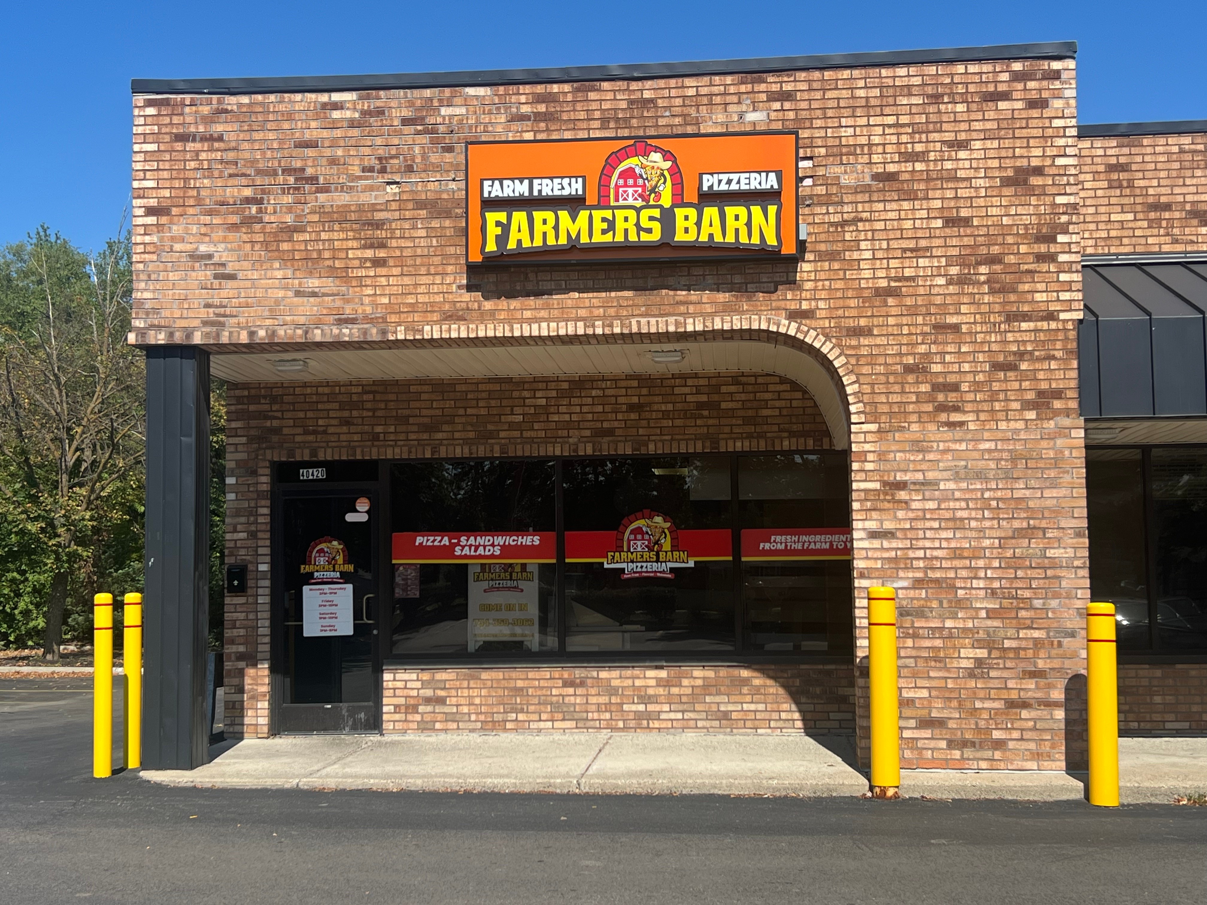 Farmers Barn-Plymouth 40420 Five Mile - Barnyard Supreme