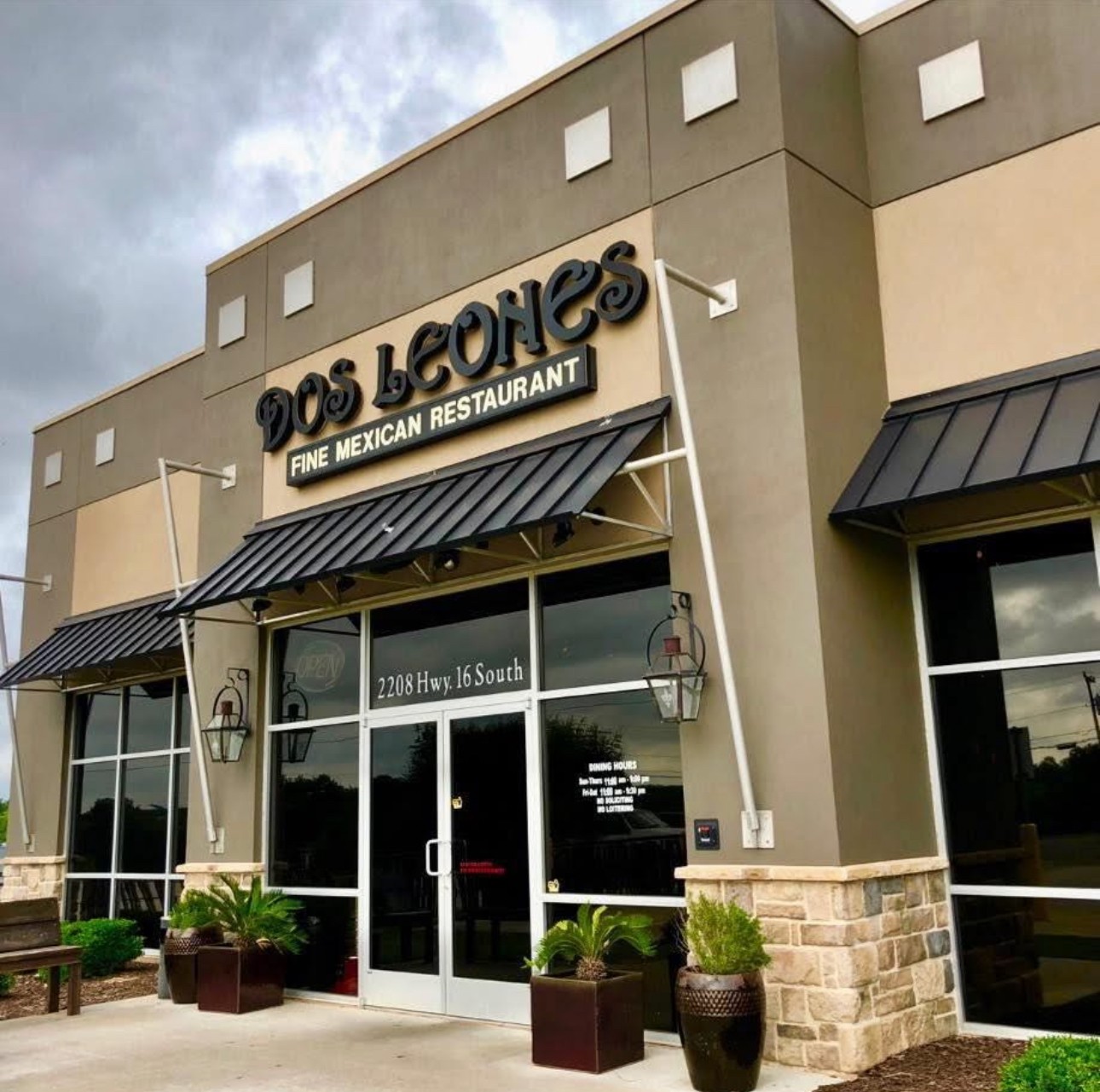 Dos Leones Restaurant 2208 Hwy 16 S | Toast