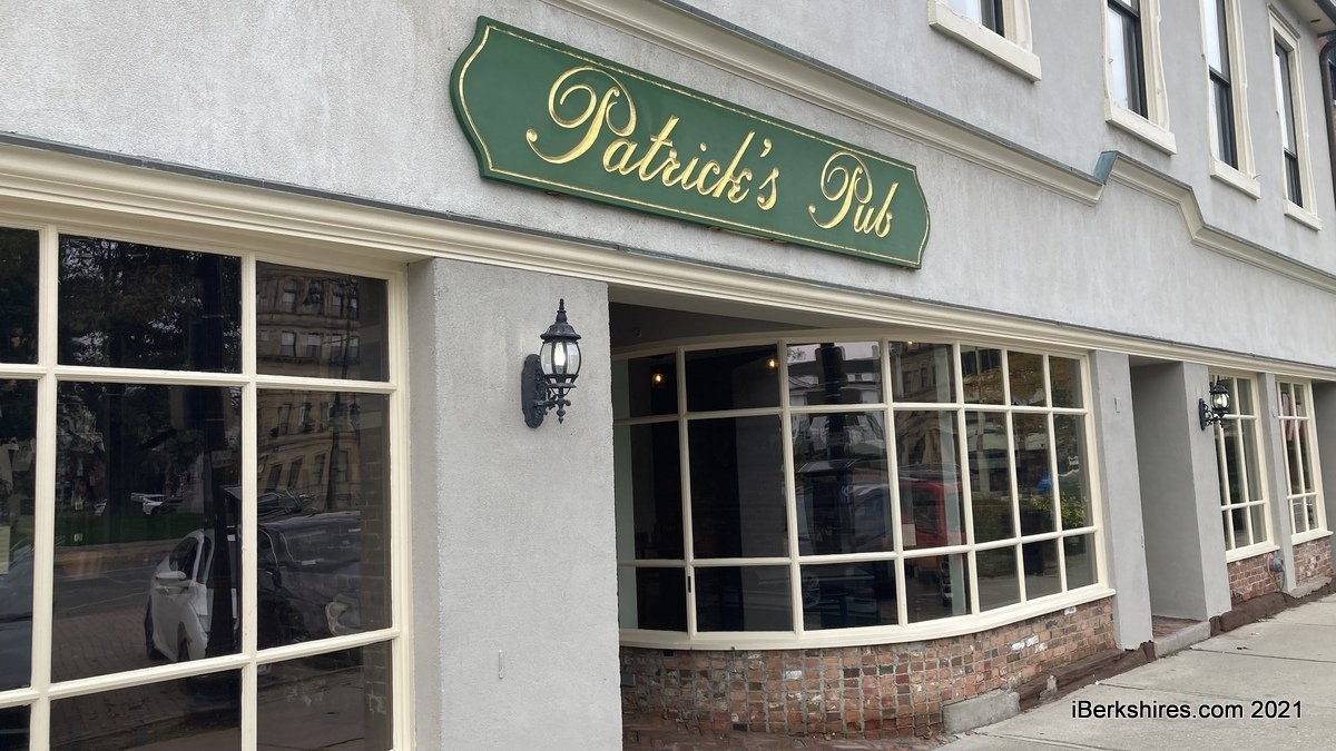 Patrick's Pub 26 Bank Row - Burrata Sandwich