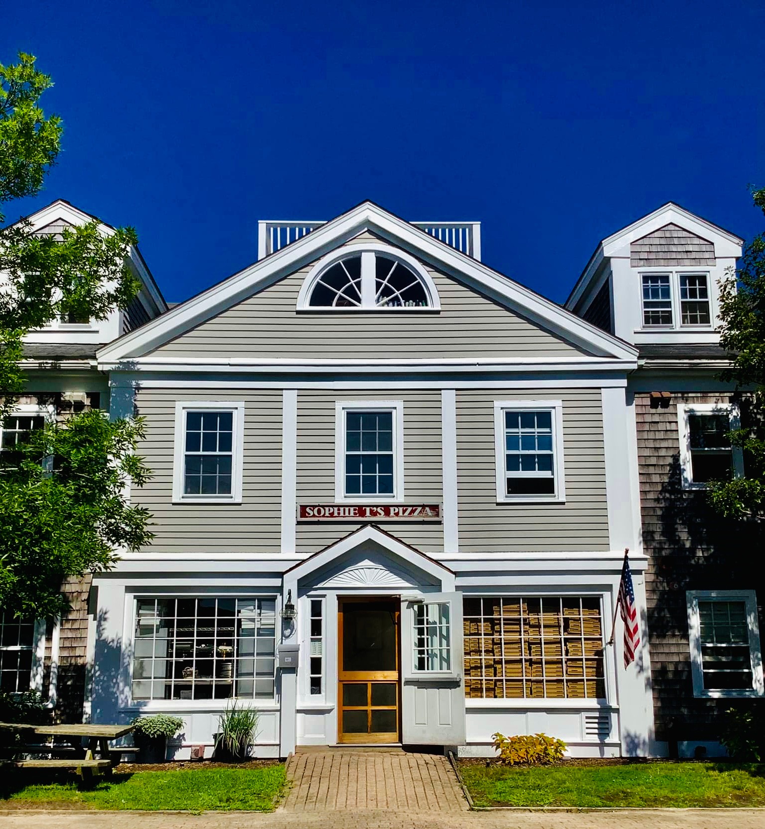 Sophie T's Pizza 7 Daves St | Toast