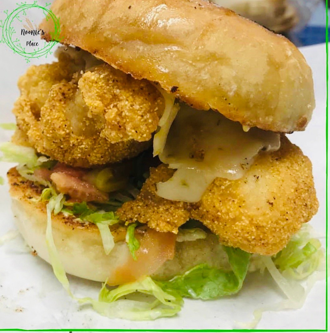 Noonie's Place | Toast