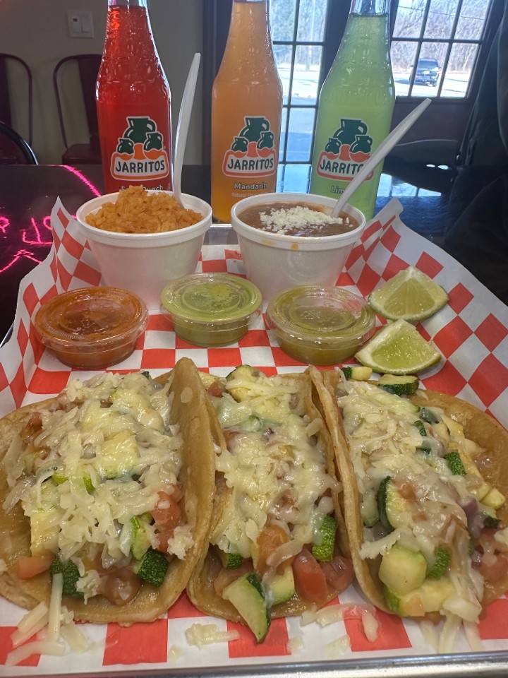 Pico’s Tacos & Cerveza Premier - Macho Burrito
