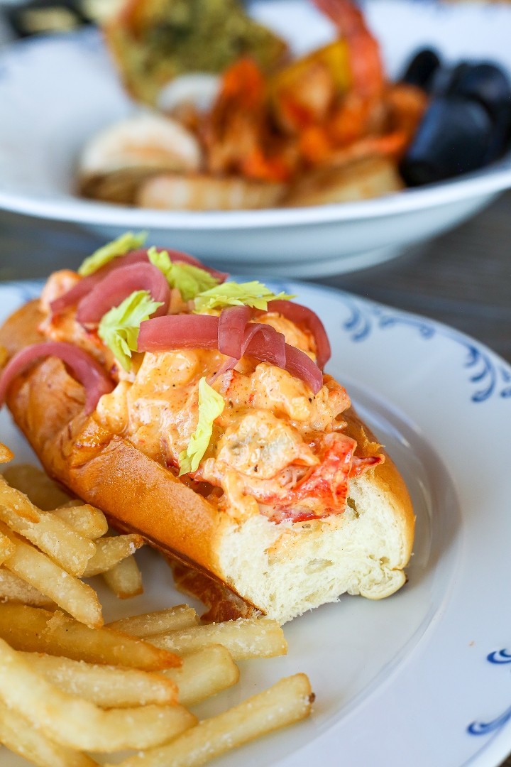 Choptank Annapolis - MAINE LOBSTER ROLL