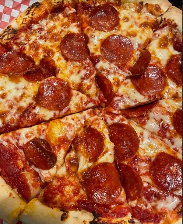 Huff n Puff Smokehouse - One Topping Pizza