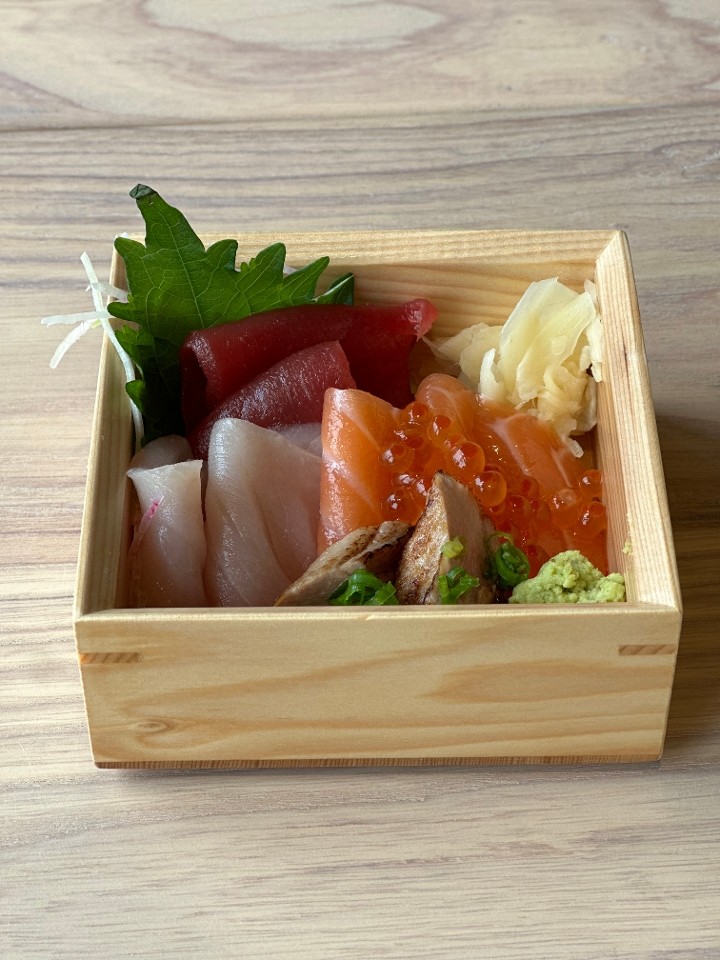 Kema by KENAKI - CRISPY RICE + SPICY TUNA