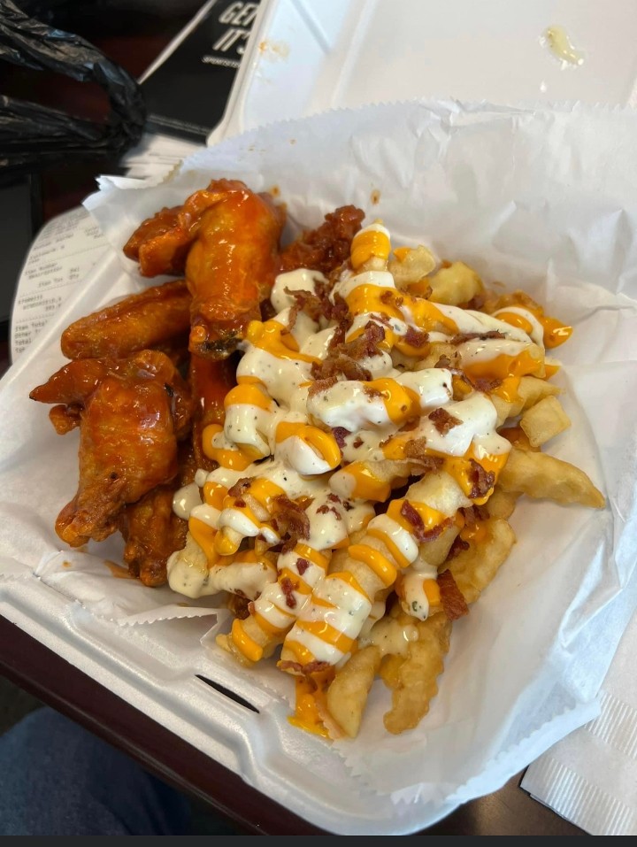 JT’s Wingz & Thangz - 5 Chicken Wingz & Loaded Fries