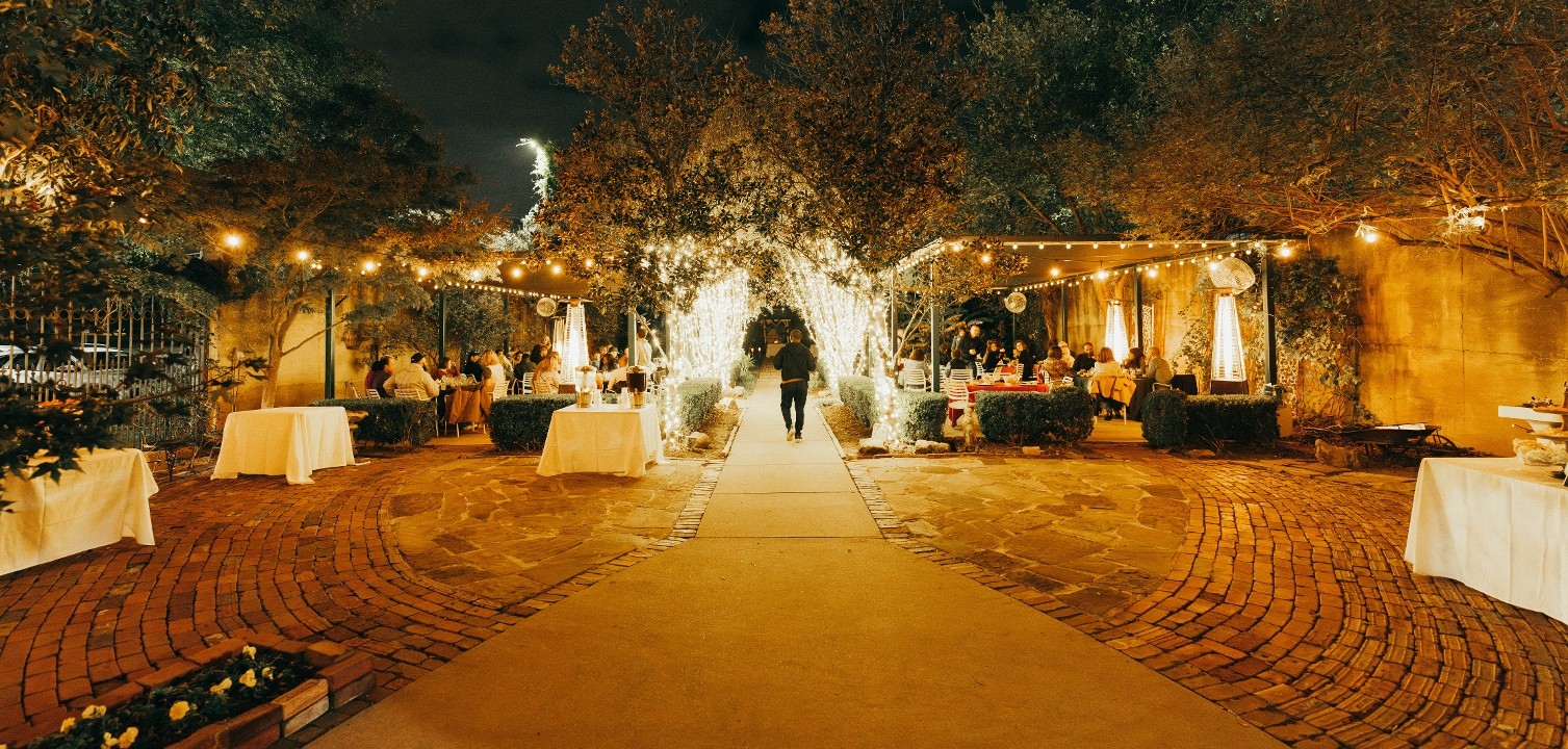 Los Vaqueros Stockyards 2513 Rodeo Plaza | Toast