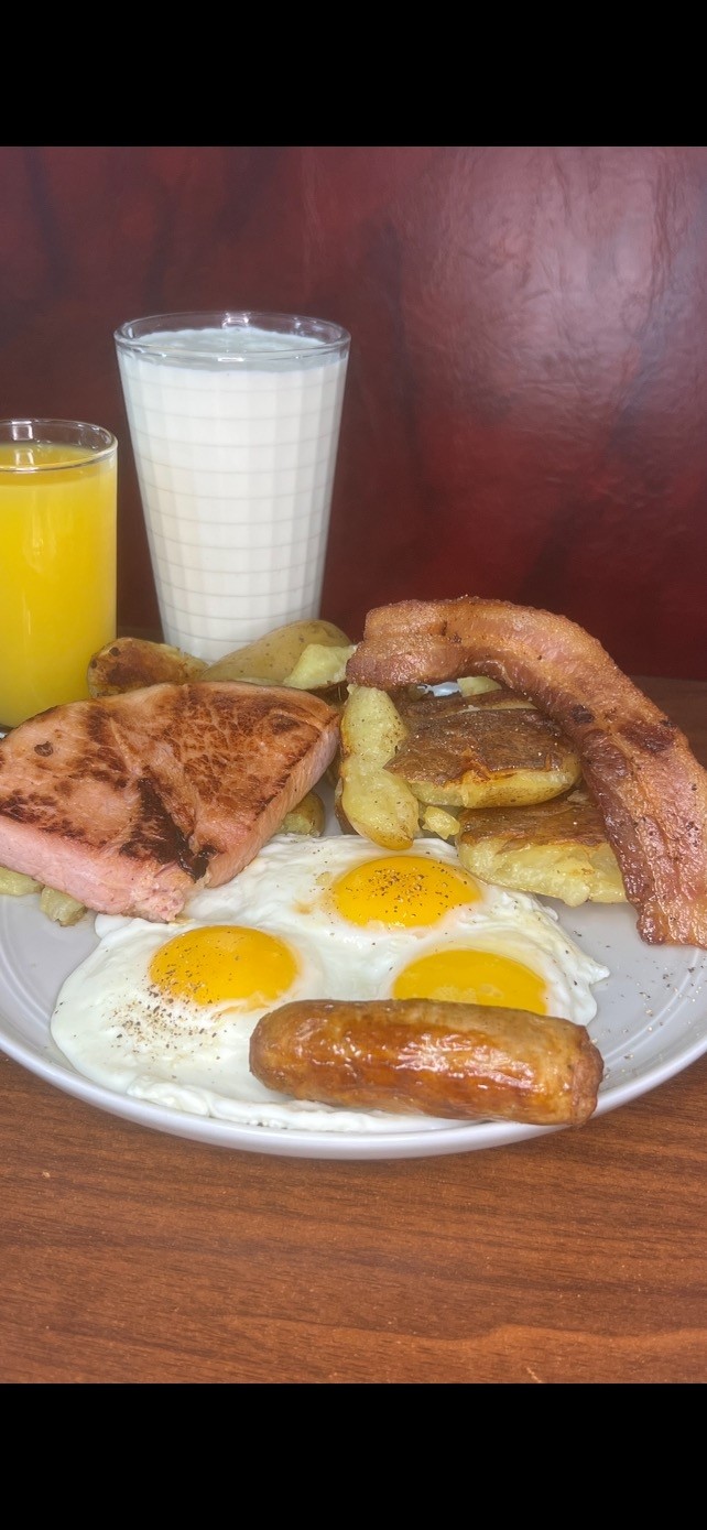 15744 West National Avenue - Up North at The Cabin