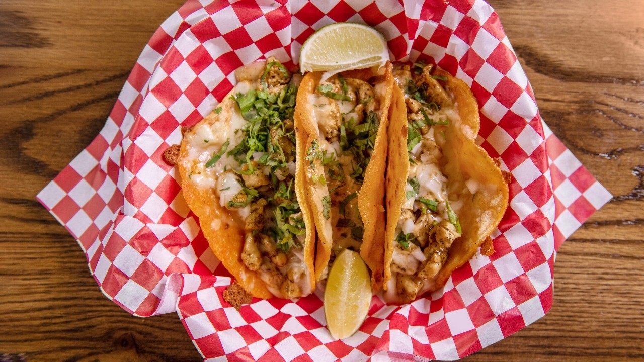 Pakos Fresh Mex - Mangonada