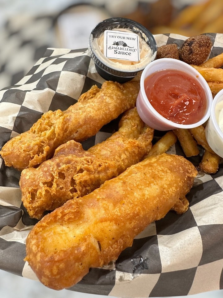 Armadilleaux Cafe - Beer Battered Fish Basket (3)