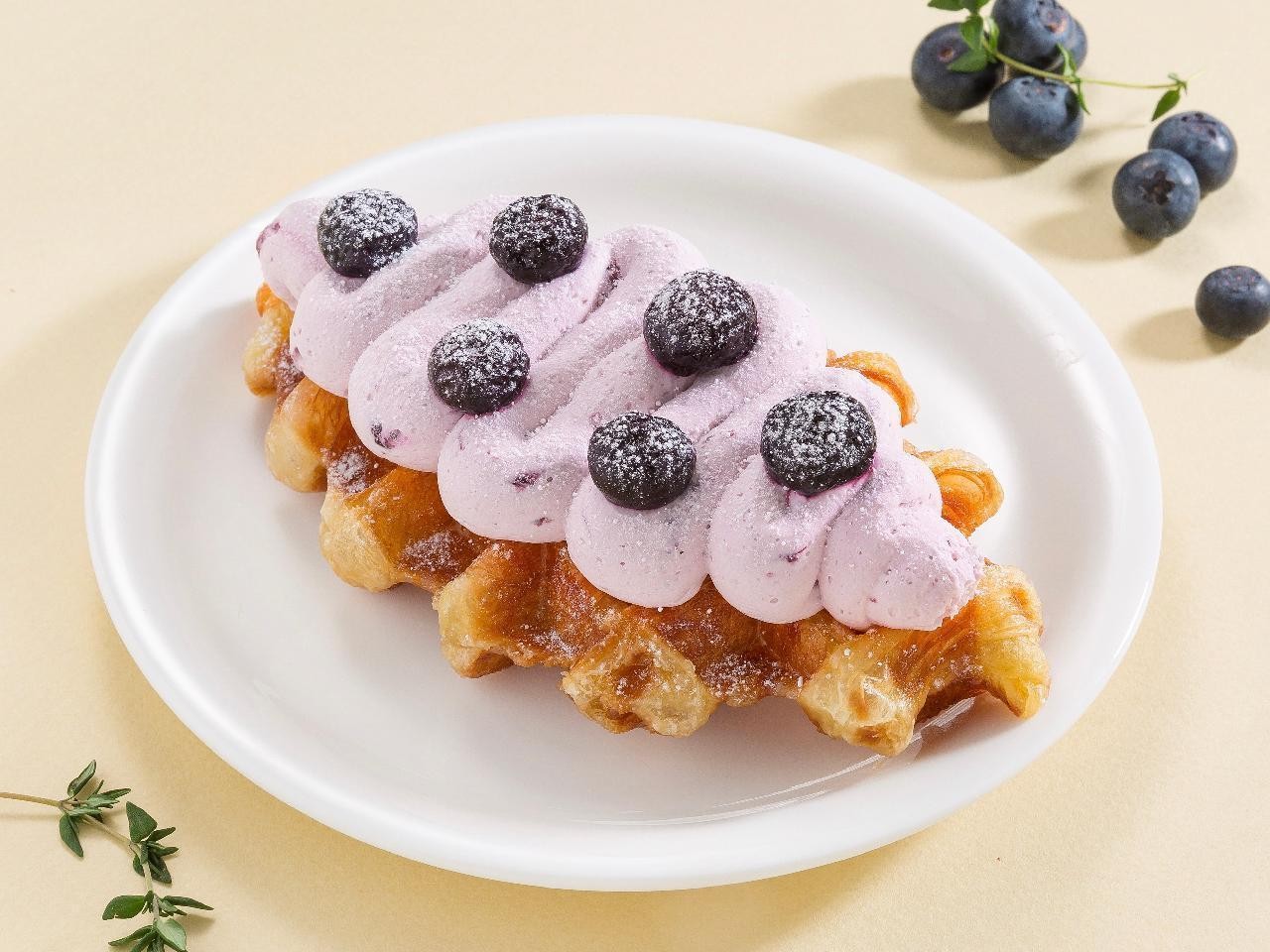 One Bite Cafe 2nd - Woodinville - Lotus Biscoff Cheesecake