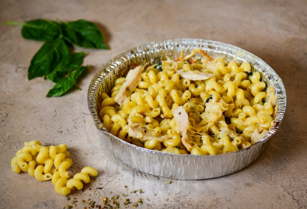 4025 Tutt Boulevard - Molly's Chicken Alfredo