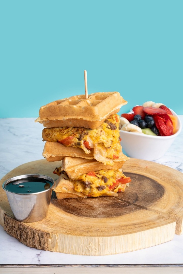 Chicago Waffles - Chorizo Benendict