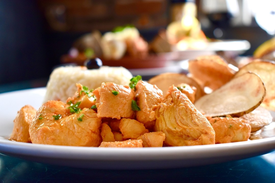 Inner Bay Cafe - Galinha Moçambique | Chicken Mozambique