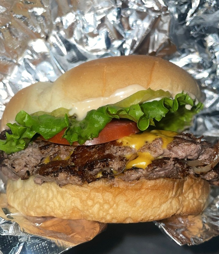 Saludos Brewing Co. - Big Bro