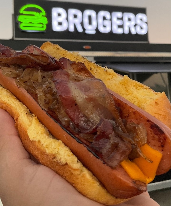 Saludos Brewing Co. - Step Bro