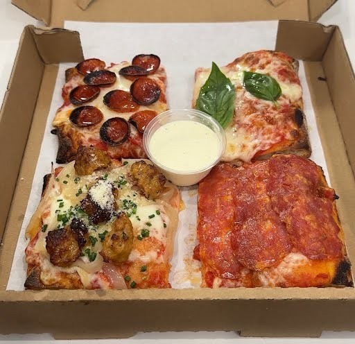Sugo Costa Mesa - Classic Pizza Flight