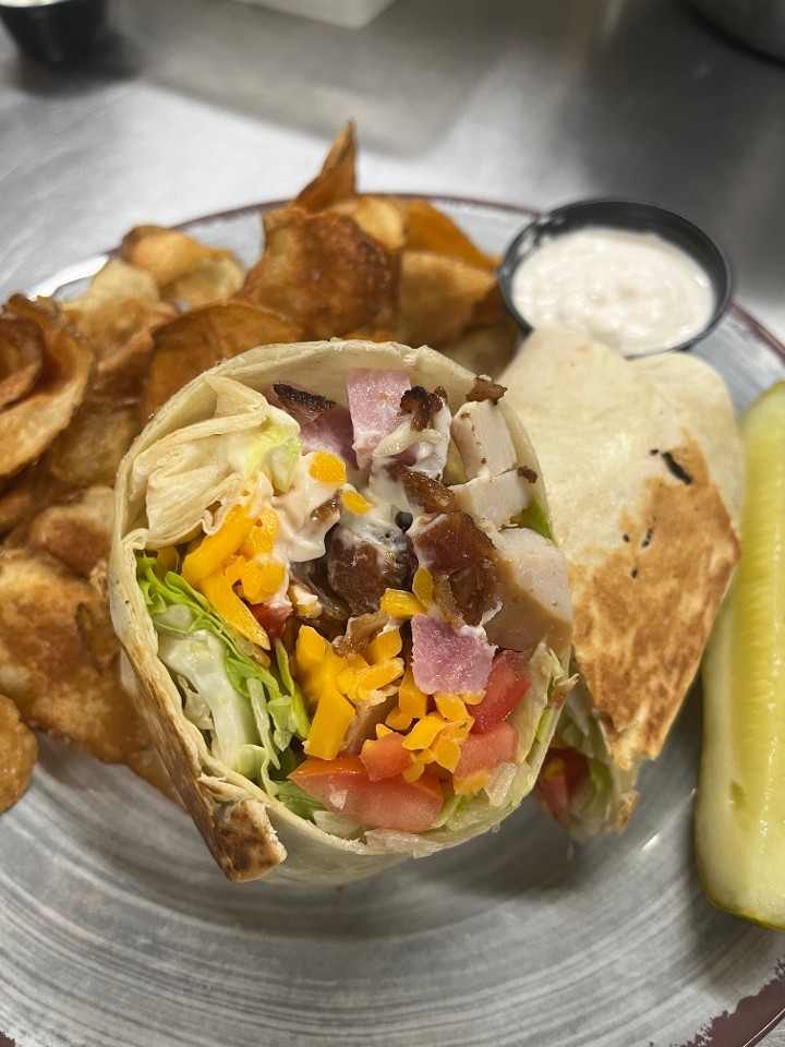 5725 St Joseph Ave - Club Wrap