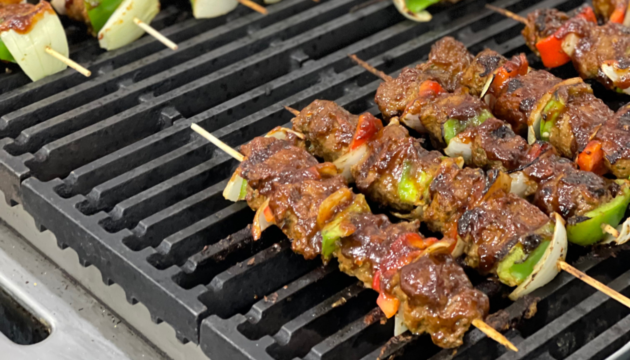 127 West St #4 Walpole - Steak Pinchos