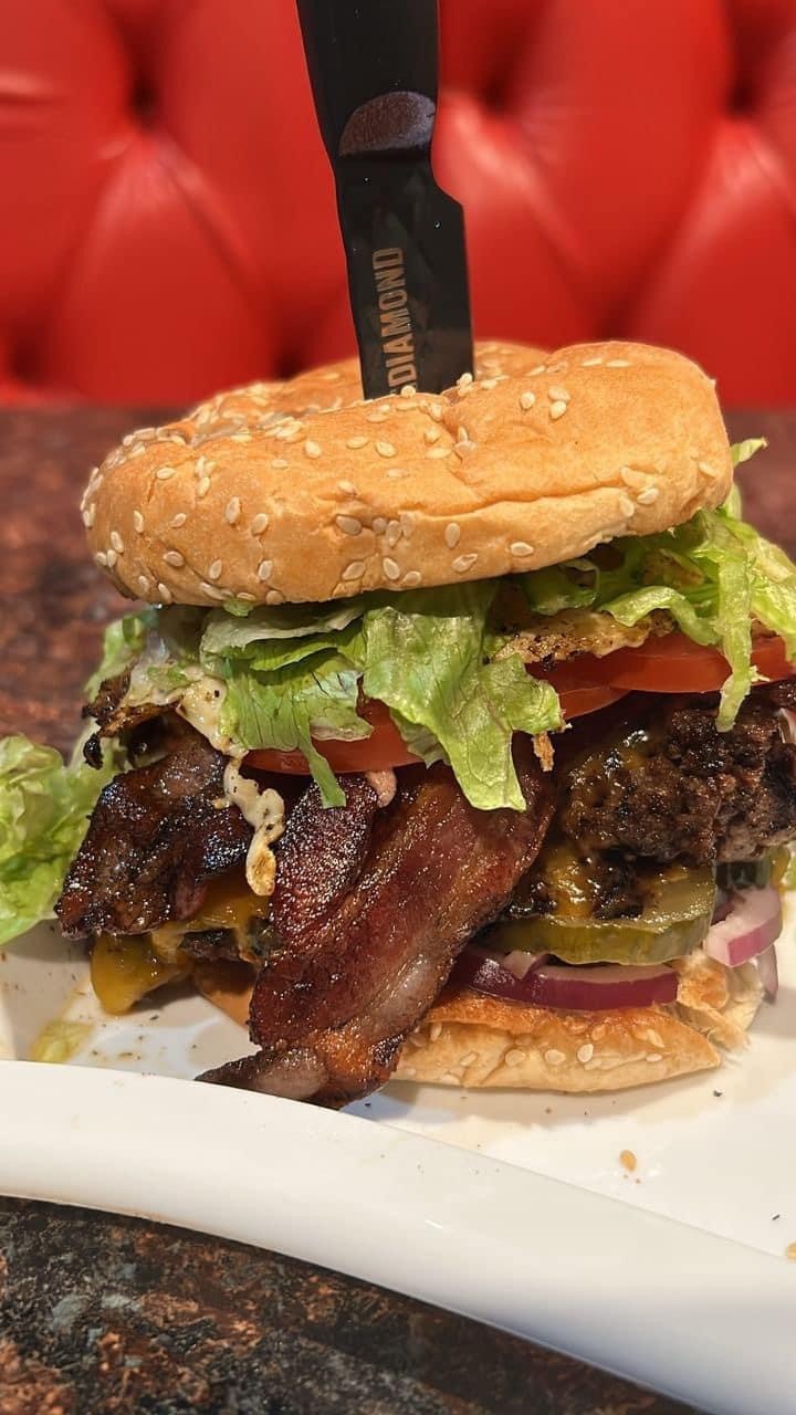 1509 Chamberlayne Ave - Rose Burger