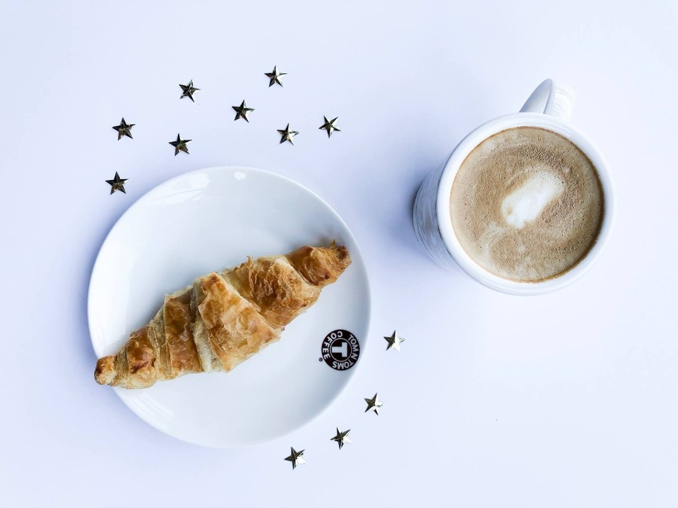 Tom N Toms Coffee 1901 West Olympic Boulevard - MILK TEA BOBA (20oz)