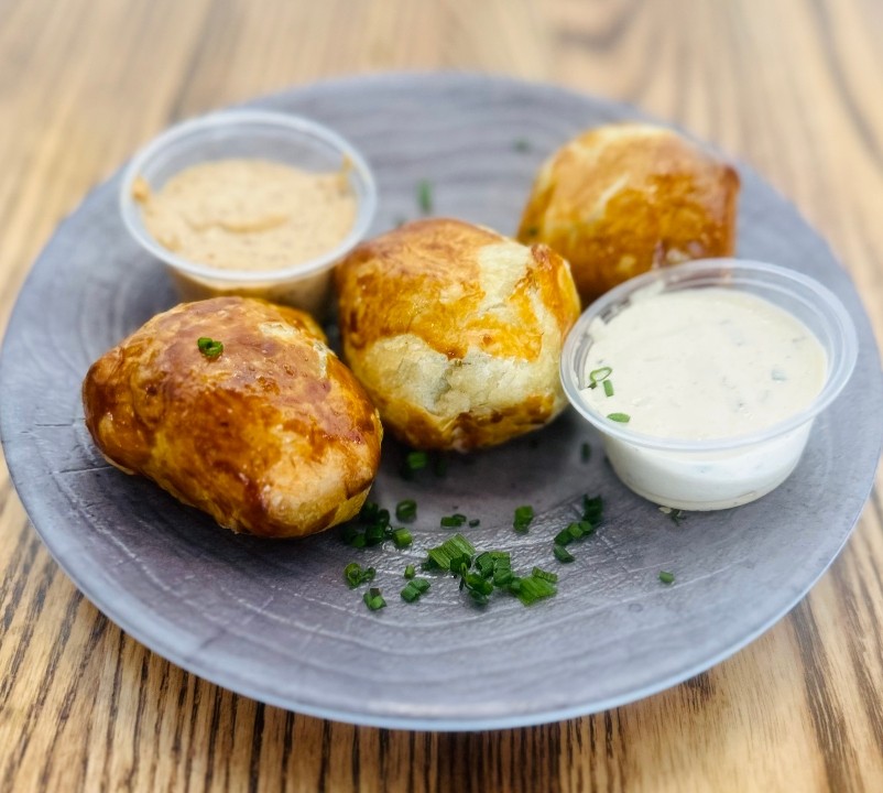 100 Lots Kitchen + Bar 74 West Central Avenue - Wellington Bites