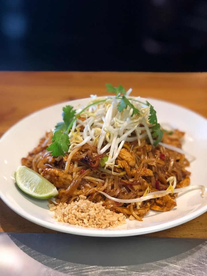 Eat Thai Restaurant 565 w Bay Area Blvd, Webster, Texas 77598 - Garlic ...
