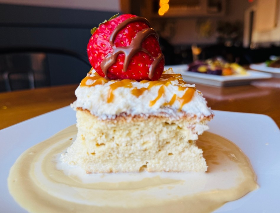 Botanero Restaurant - Bailey's Tres Leches
