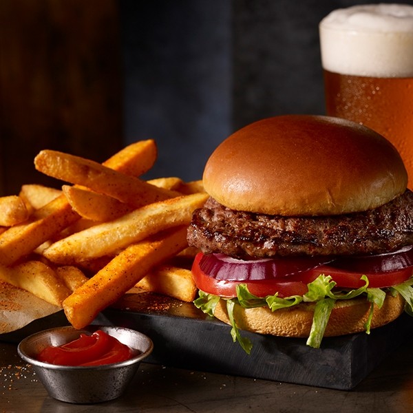 Studio Movie Grill Royal - The SMG Cheeseburger