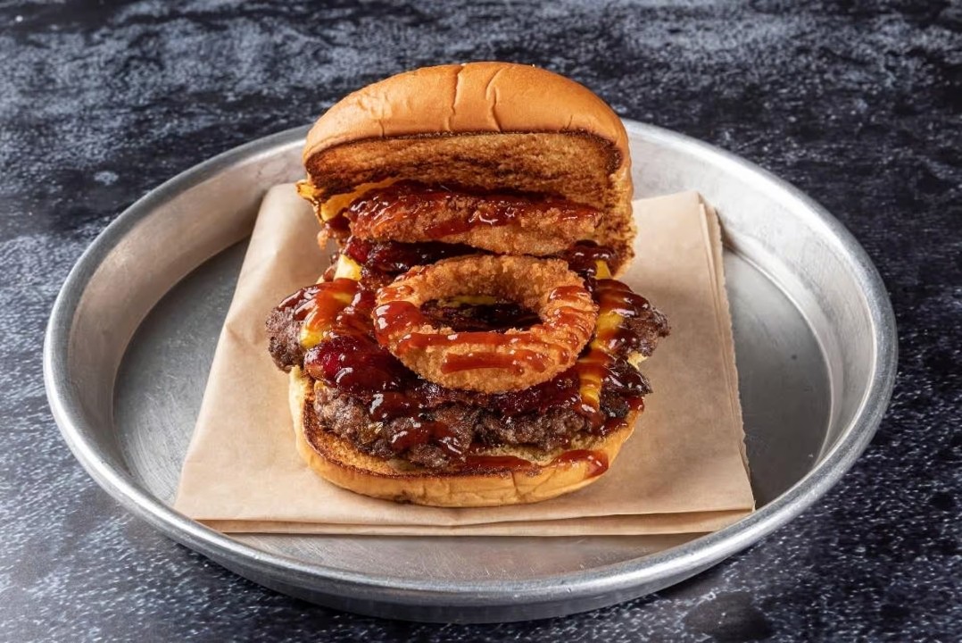 Main Street Burgers - Fresno 6493 N Riverside Dr - Western