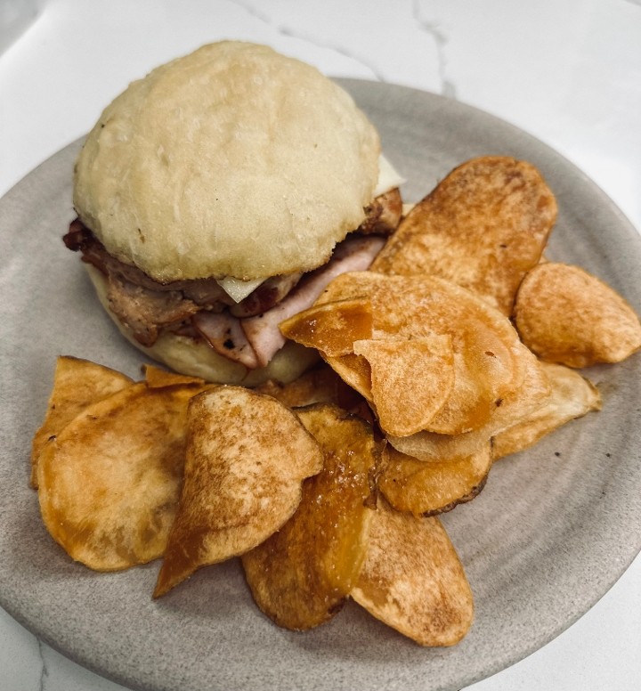 Trail Haus Wilmington 171 South Mulberry Street - Keep it Simple