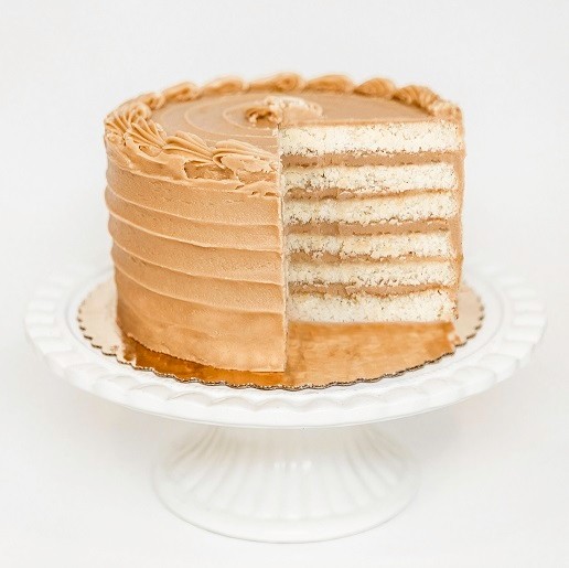 Cake Bar - Dallas - 8" Strawberry (Serves 12-18)