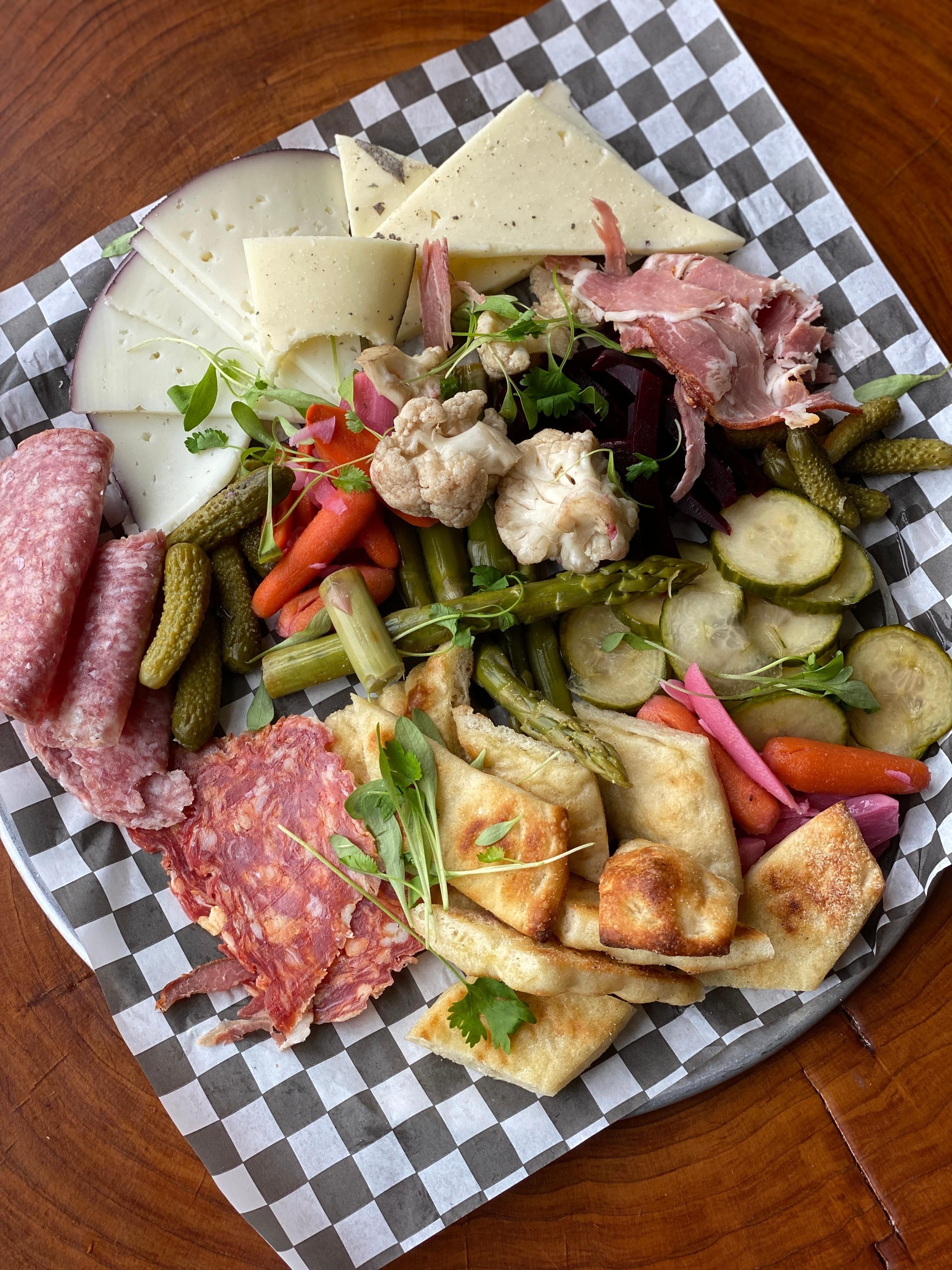 The Hungry Sasquatch - Delivery - Gnosh Plate