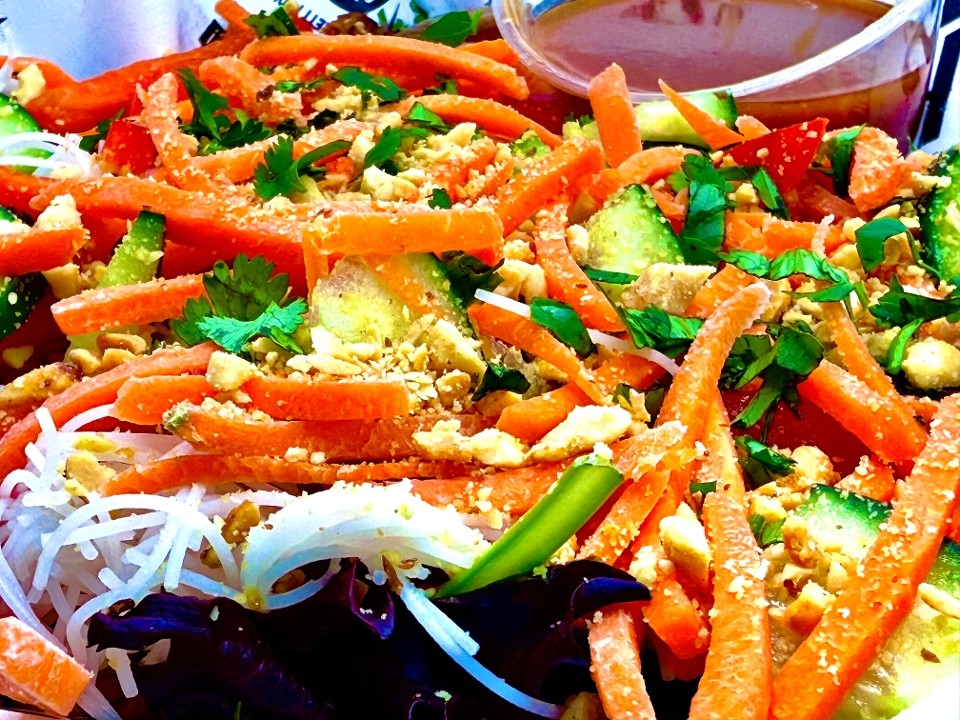 3055 Limestone Way - CHICKEN SPRING ROLL SALAD