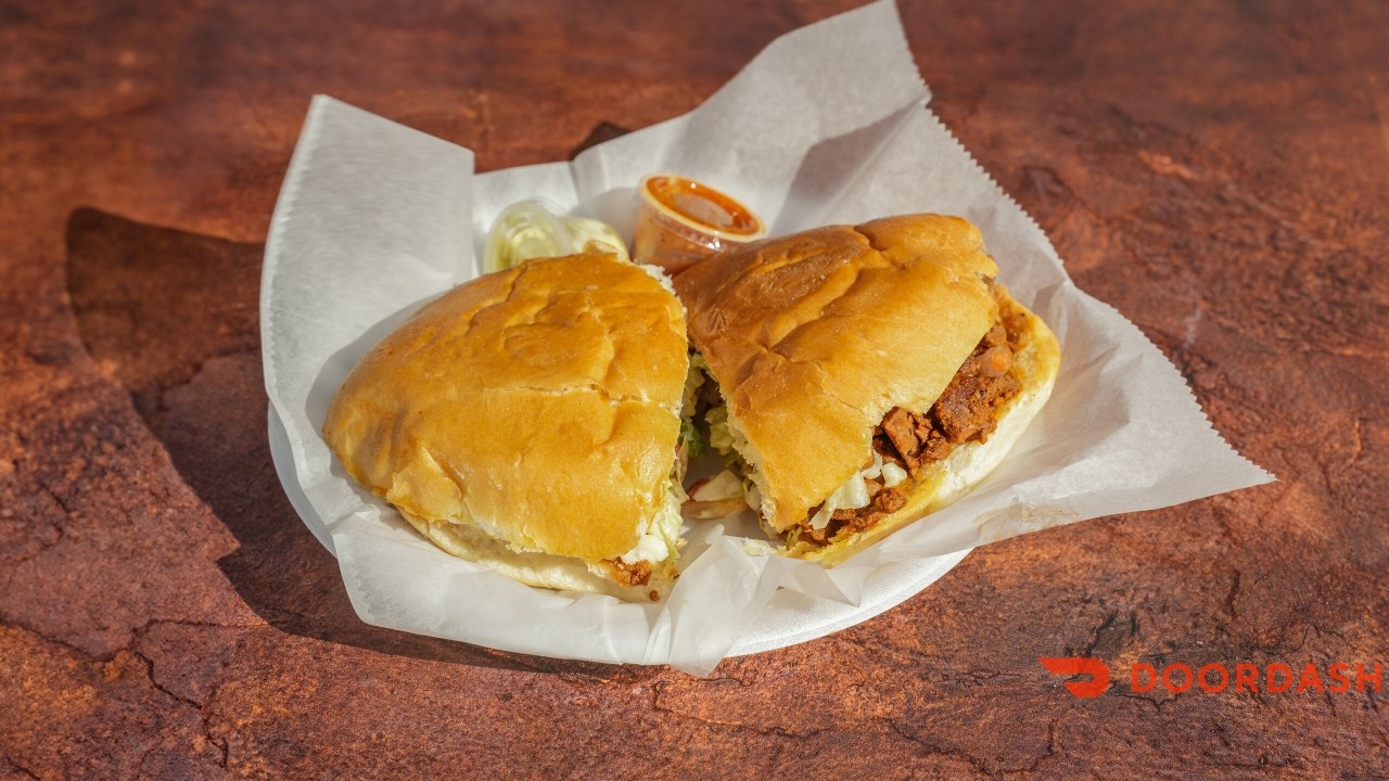 601 E Devon Ave - Torta